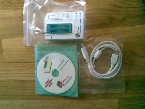 Programator Universal Memorii EPROM EEPROM FLASH MCU Willem USB Arhiva Okazii Ro