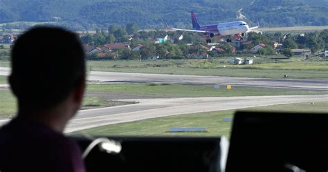 ЈАВНОСТА ПОБЕДИ УПРАВНИОТ ОДБОР НА М НАВ ПОПУШТИ ПОД ПРИТИСОК НА ЈАВНОСТА ДИРЕКТОРИТЕ НА М