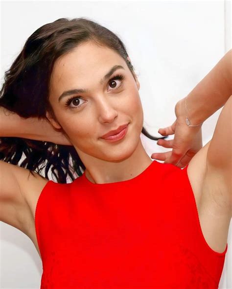 Red Hotttt Gal Gadot R Glamourblog