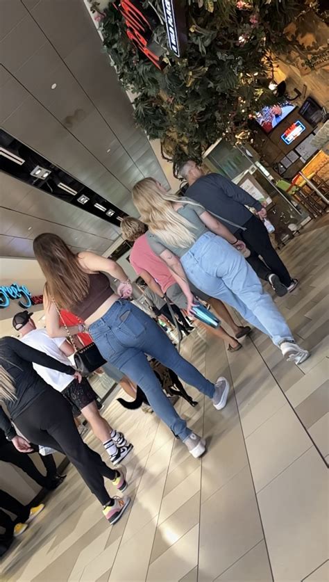 What Does It Mean When A Girl Pulls Up Her Pants In Front Of You At