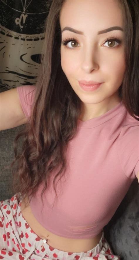 Trying To Look Cute For You 🙈 Rselfie