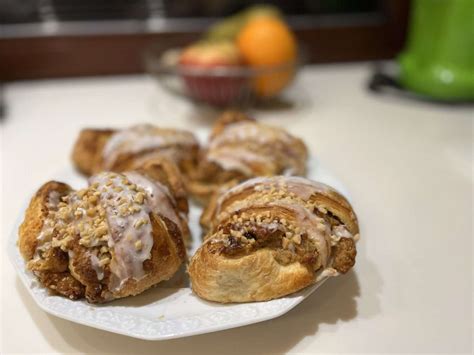 Rogal Świętomarciński Kaloryczny Przysmak