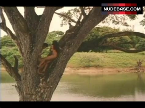 Klaudia Koronel Sex On Tree Tuhog NudeBase Com