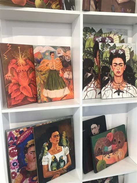 Выставка репродукций картин Фрида Кало в Минске