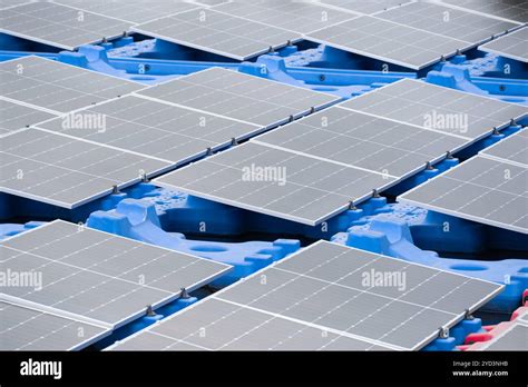 Floating Solar Panel Solar Photovoltaic Panel Pv System In Industry Lake Water Pond Saving