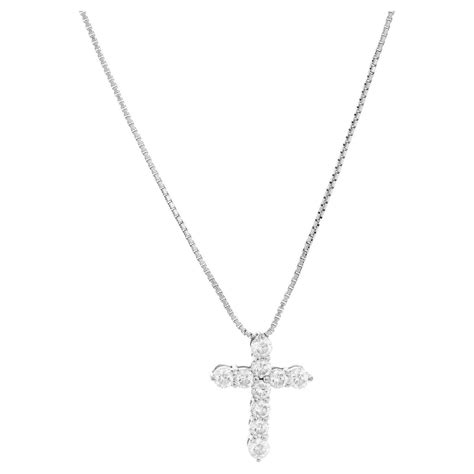 18k White Gold Diamond Cross Necklace For Sale At 1stdibs