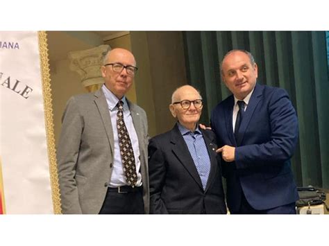 Toscana Un Premio Alla Carriera Per Il Versiliese Antonio Dalessandro