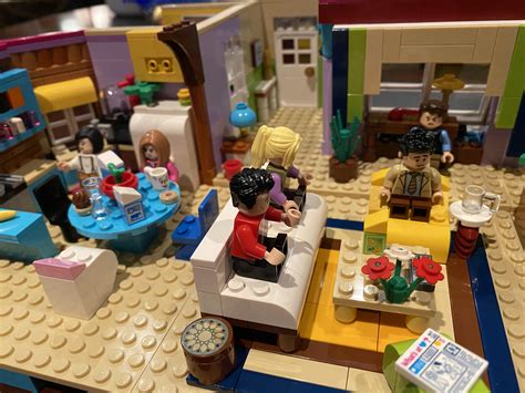 Monicas Apartment From Friends Rlego