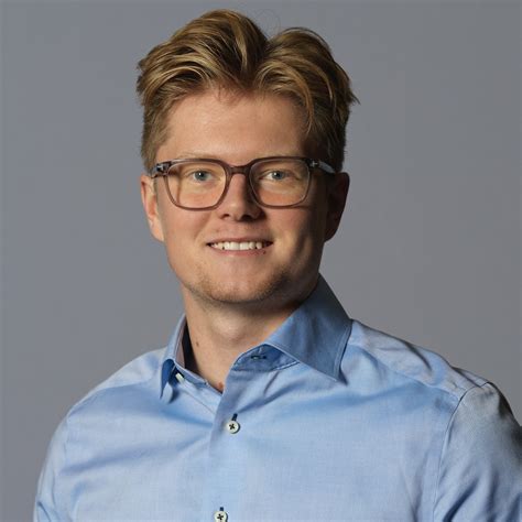 Kontakta A Tooling Ages Industri