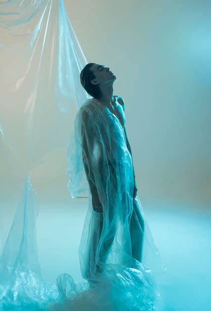 Retrato De Joven Foto Gratis