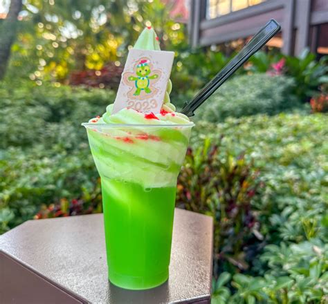 The Olu Mel Dole Whip Float Is Back In Disney World