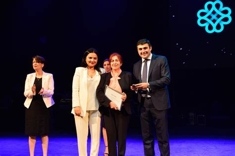 12 მაისი ექთნების დღეა ევექსი კლინიკები