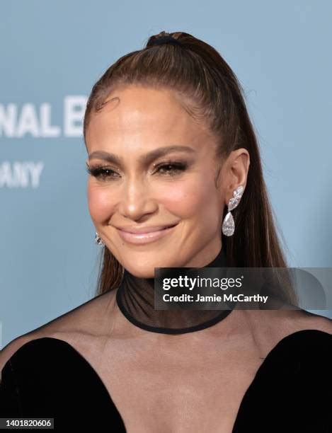 Jennifer Lopez Headshot Photos And Premium High Res Pictures Getty Images