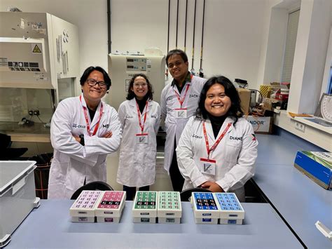 Esa Preparing Samples For Hypergravity Test