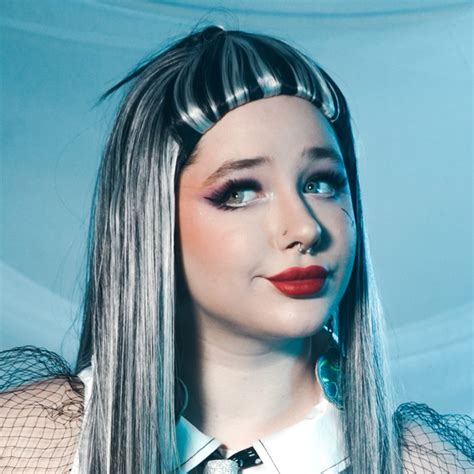 Onlyfans Foxyuzumaki Model Profile Photos Links Erotic Beauties