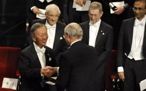 名人 世界光纤之父”—高锟，曾经被嘲笑的天才英国