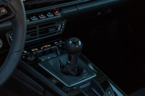 Review 2023 Porsche 911 Carrera T Makes Performance Simple