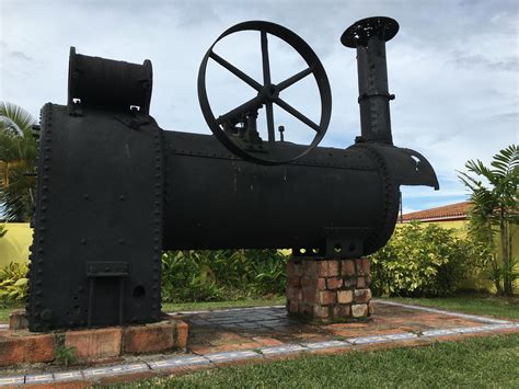 Fotos Gratis Transporte Vehículo Arma Escultura Máquina De Vapor