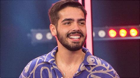 A fila andou Filho de Faustão João Silva é flagrado beijando ex nora de Preta Gil ISTOÉ