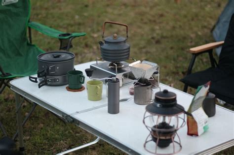 Premium Photo Set Camping On The Table