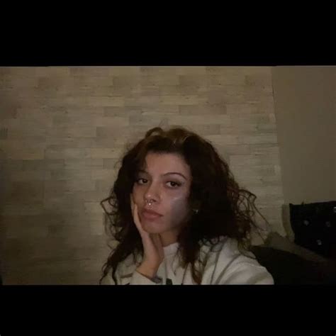 Alexia Alexia On Threads