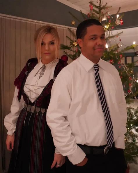 Nick Polom Wiki Biography Girlfriend Net Worth Age Income Height Wife Married