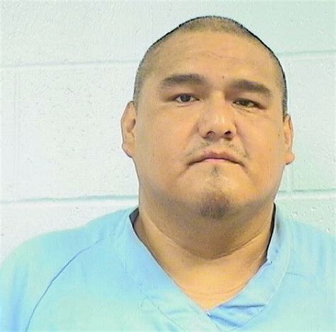 Profile For Roberto Vargas 34 M Menard Il Connect With A Prisoner At