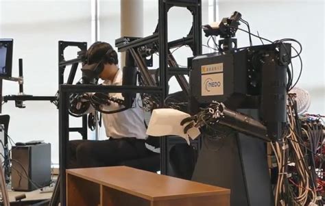 Gp Arm Telepresence Robot With Haptics For Transmitting Body Sensation Robotic Gizmos