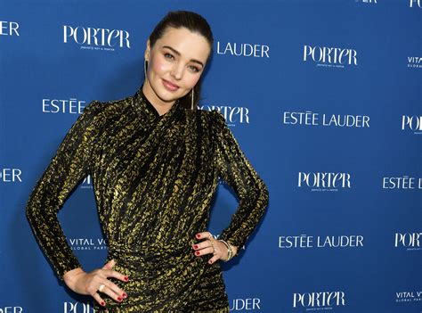 Miranda Kerr Cuerpo Después Del Parto Miranda Kerr Shows Off