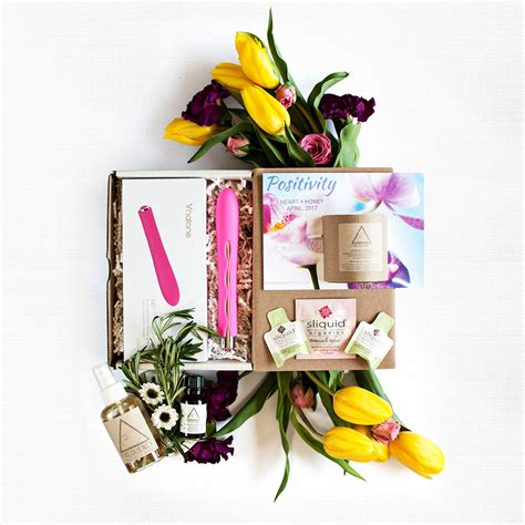 Queen Bee Subscription Boxes Heart Honey
