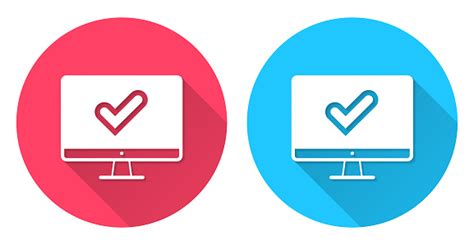 확인 표시가 있는 데스크탑 컴퓨터 빨간색 또는 파란색 배경에 긴 그림자가 있는 둥근 아이콘 두 물체에 대한 스톡 벡터 아트 및