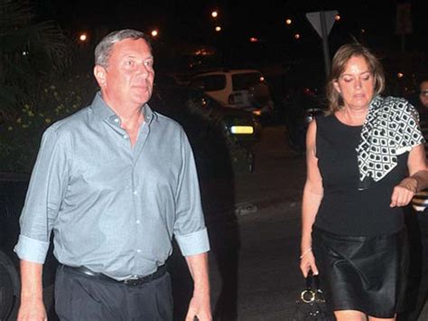 פורר ורוטר רוקדים בשתי חתונות גלובס