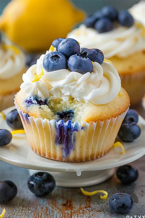 Lemon Blueberry Cupcakes With Cream Cheese Frosting Cookrisp