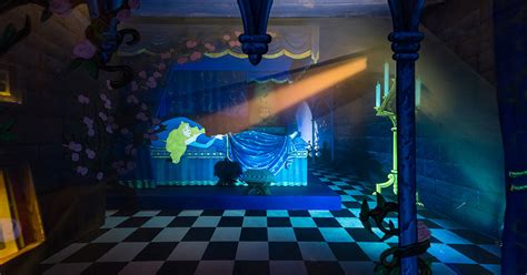 Sleeping Beauty Castle Walkthrough Dadsguidetowdw