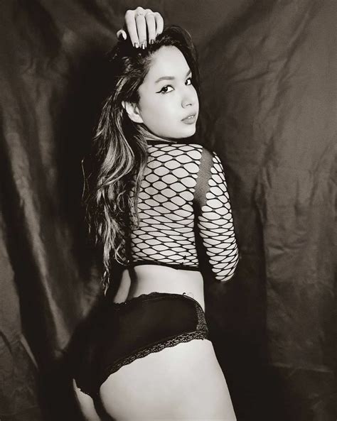 یه جوجه ایرانی تو اونلی‌فنز Zeebakalan😃🍉بهم بگو نفر بعدی کی باشه؟😉