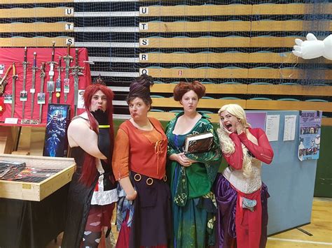 Belle Blogs Books Review Guildford Comic Con
