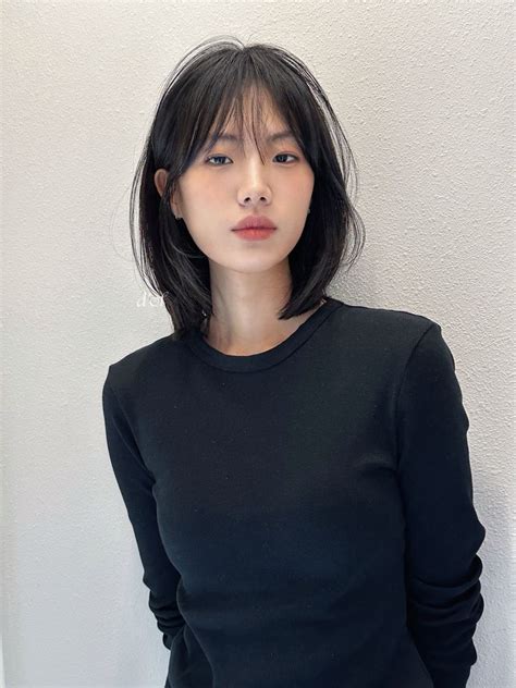 New Haircut Ideas에 있는 Courtney Blight님의 핀 미디움 레이어드컷 미디엄 헤어스타일 중간길이 헤어스타일