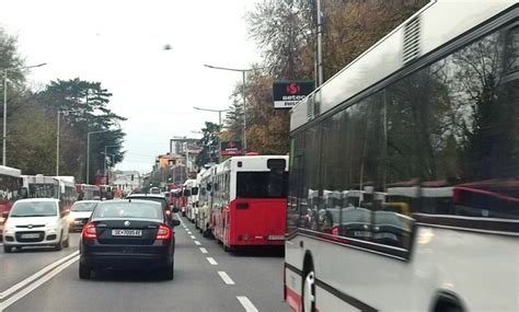 Протест на приватните превозници пред ЈСП во Автокоманда Алсат ТВ