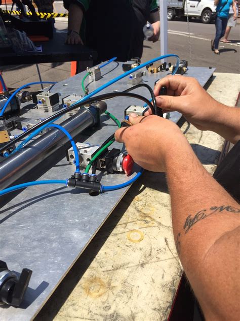 Pneumatic Board APT Hydraulics
