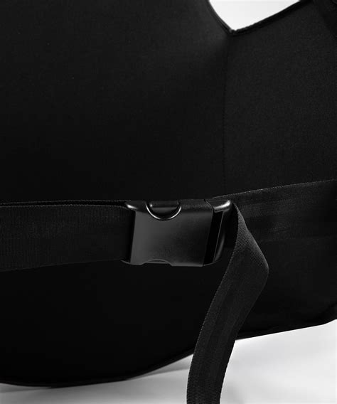 Venum Challenger Body Protector - Black/White - Venum.com Europe