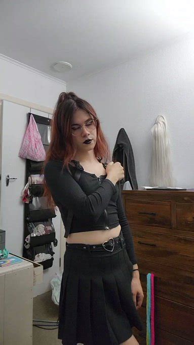 Tw Pornstars Littlemapleberry 3 Of 75 Off Videos From Twitter Page 2