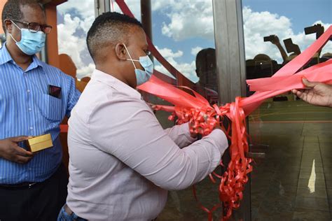 Mec Tlhapi Opens Ipelegeng Multipurpose Centre Worth R19m