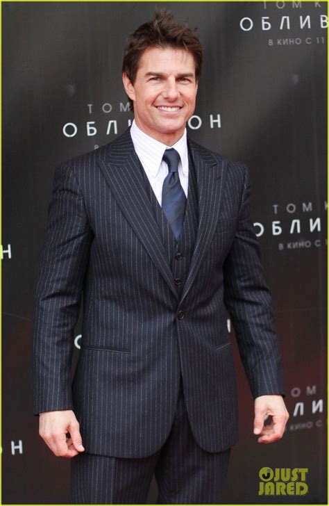 Tom Cruise Various Suit Scans Naked Male Celebrities