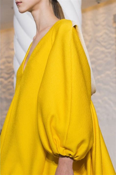 Emilia Wickstead Spring 2018 Collection Yellow Summer Style Kaftan