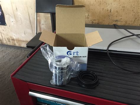 Ремкомплект заднего суппорта на Mercedes ML W164 диаметр 40мм ...