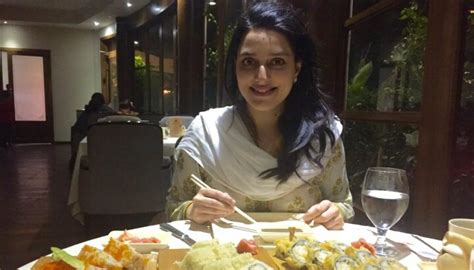 Nrks Iram Ansari Vil Helst Ha Kake I Påskeegget Sitt