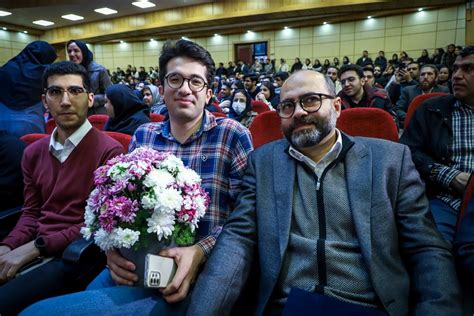 روابط عمومی دانشگاه همایش نکوداشت مقام استاد و تقدیر از اساتید