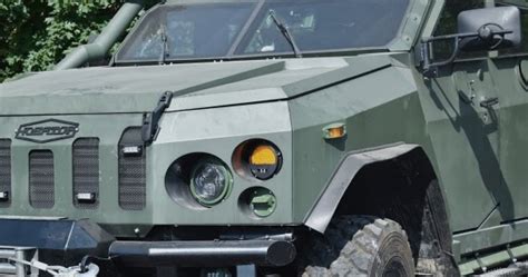 28 механізована бригада отримала бронемашини «Новатор»