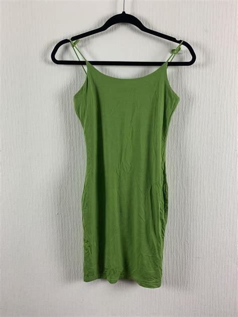 Шикарне плаття в обтяжку — ціна 200 грн у каталозі Сукні міді Купити жіночі речі за доступною