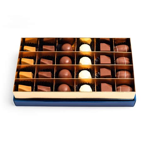 Daima Daima Assorted Milk And Caramel Chocolate Small Box 236g